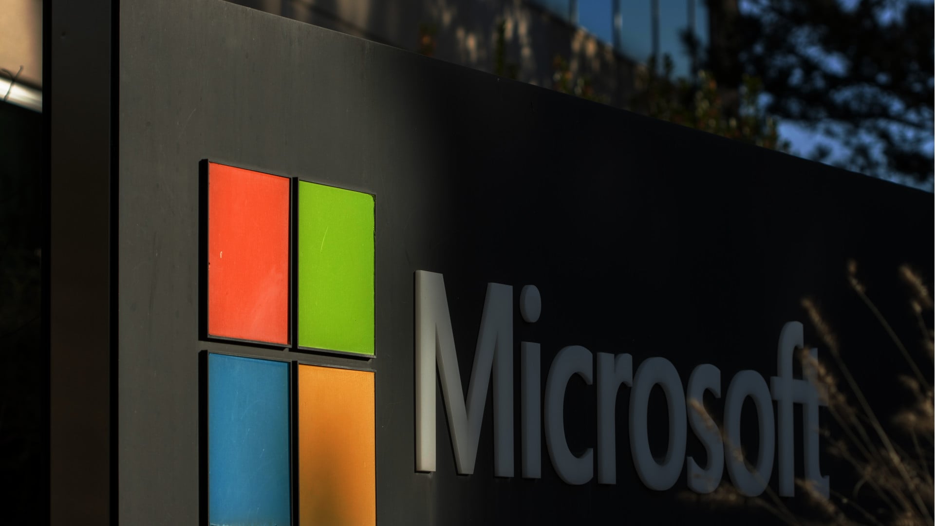 Microsoft withdraws Chinese technicians from US military projects